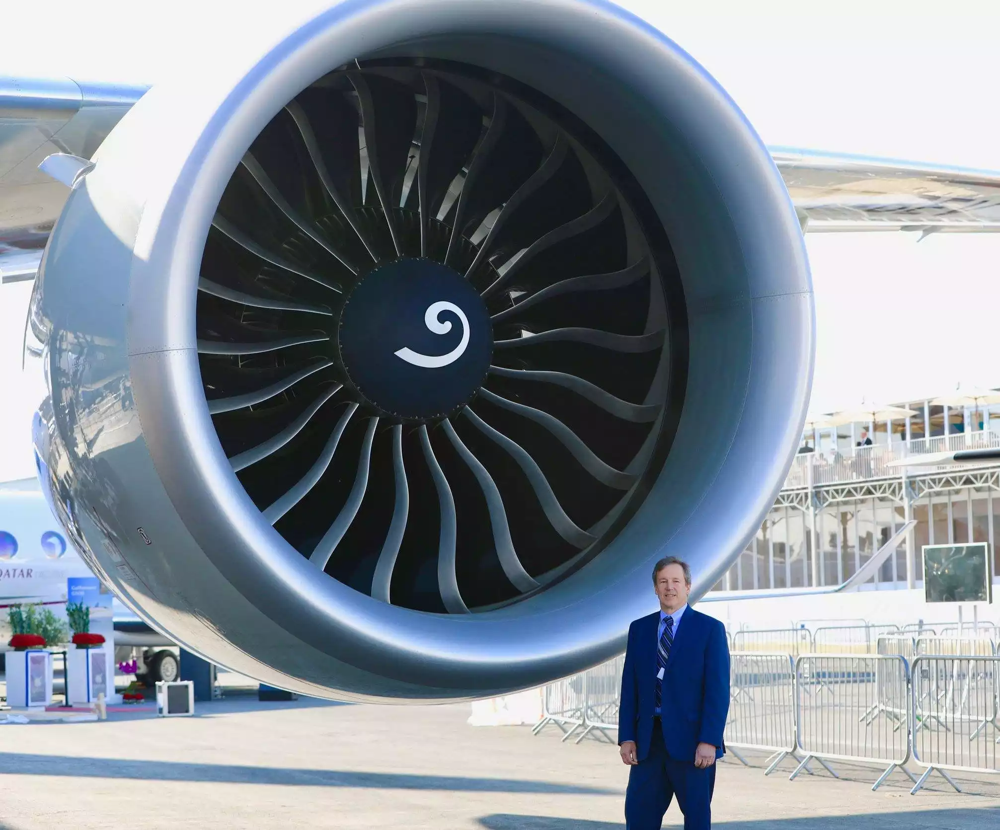 Dubai Airshow : Emirates commande 202 moteurs GE9X supplémentaires et ...