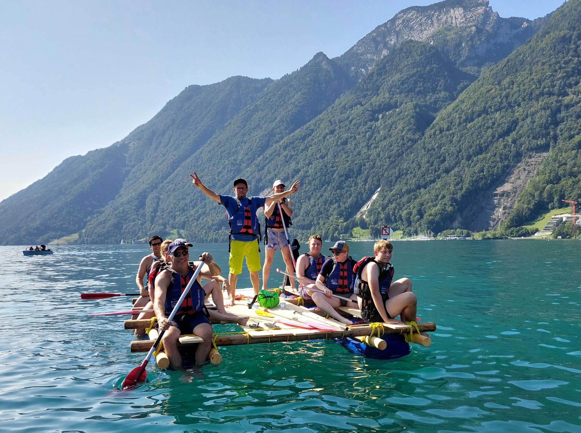 Teamevent Floss bauen am Vierwaldstättersee