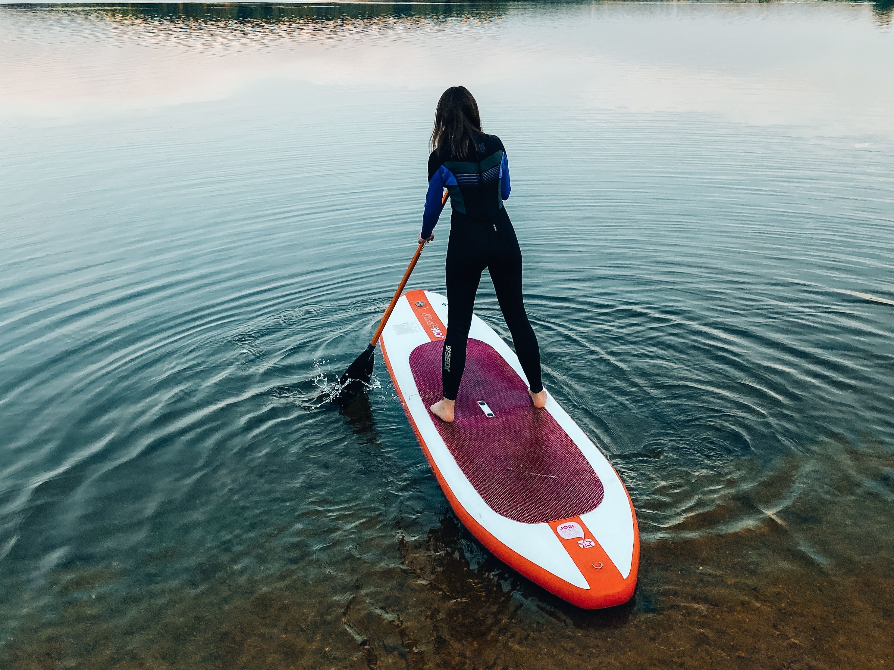 Stand Up Paddle 2025: Aktivitas Stand Up Paddle terbaik di Swiss