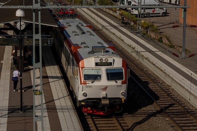 Ekologizace železnic může začít: Kraje se mohou hlásit do druhého kola ...