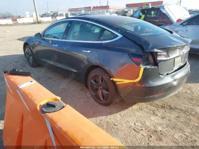 იყიდება Tesla, Model 3 0.0 2019 განუბაჟებელი