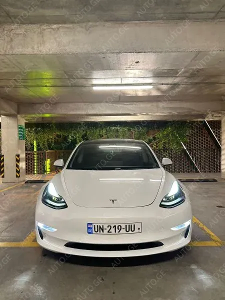 იყიდება Tesla, Model 3 ელექტრო 2021 განბაჟებული